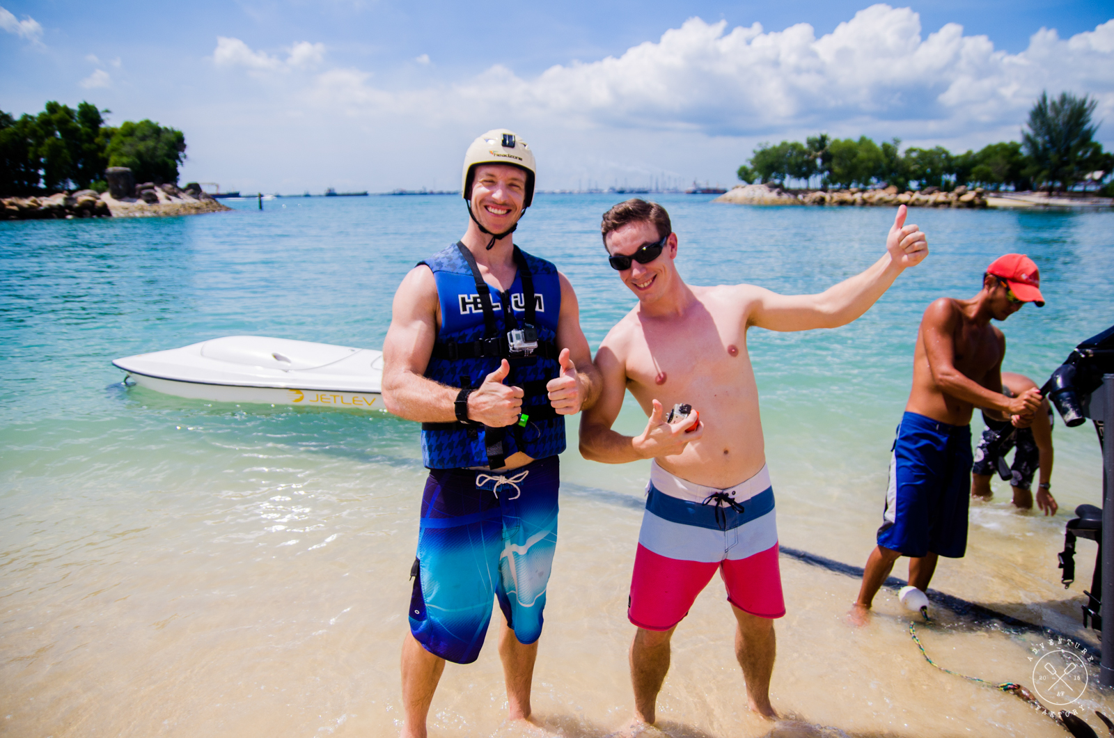 Fun Things to do in Sentosa: Jet-packing in Singapore ...