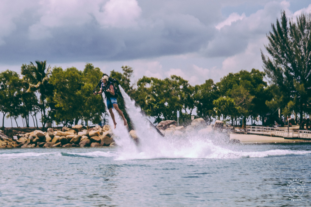 Fun Things to do in Sentosa: Jet-packing in Singapore ...